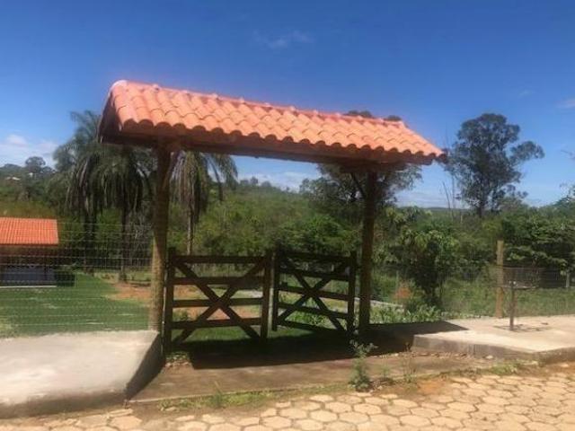 Fazenda / Sítios / Chácaras com 3 quartos à venda em Lagoa Santa, no bairro Condomínio Vila Monte Ve
