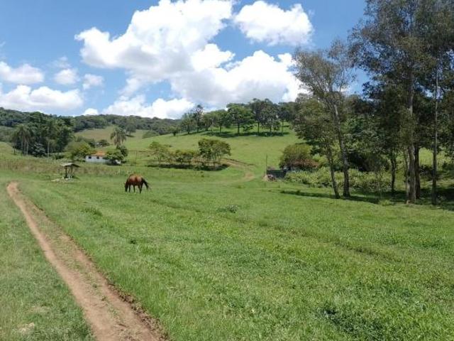 Fazenda / Sítios / Chácaras com 3 quartos à venda em Santa Rita Do Sapucaí, no bairro Área Rural De