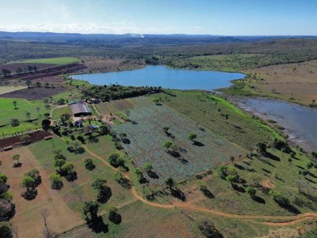 Fazenda / Sítios / Chácaras com 3 quartos à venda em Prudente De Morais, no bairro 35738000