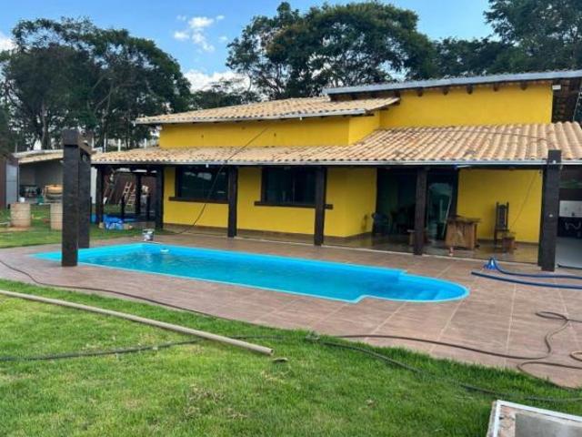 Fazenda / Sítios / Chácaras com 3 quartos à venda em Rio Manso, no bairro Rio Manso