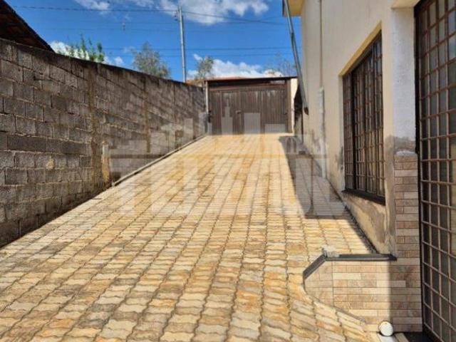 Fazenda / Sítios / Chácaras com 3 quartos à venda em Varginha, no bairro Santana