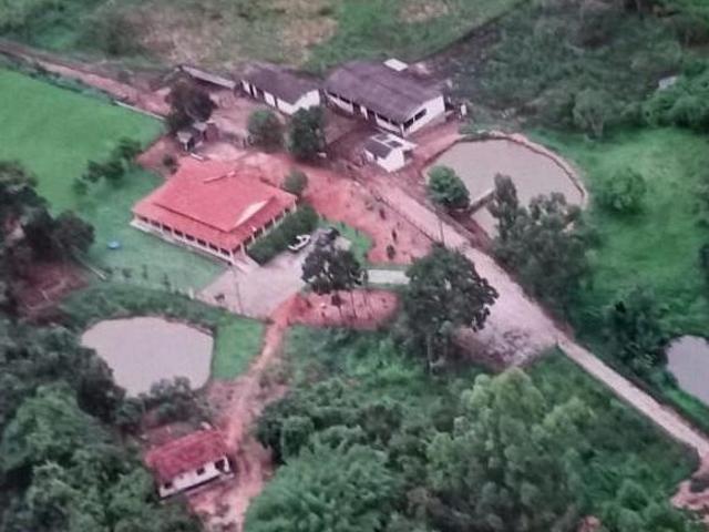 Fazenda / Sítios / Chácaras com 1 quarto à venda em Passa Tempo, no bairro Centro