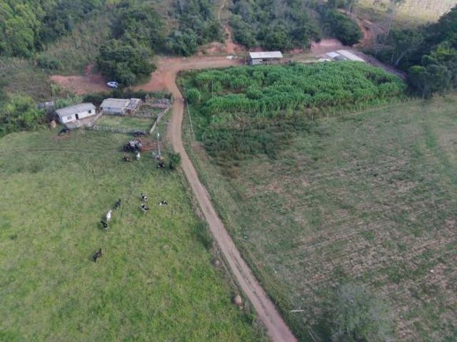 Fazenda / Sítios / Chácaras com 2 quartos à venda em Andrelândia, no bairro Zona Rural