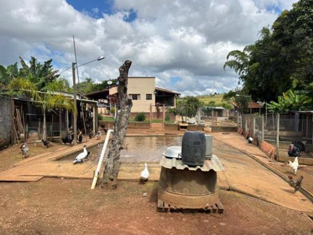 Fazenda / Sítios / Chácaras com 2 quartos à venda em Lavras, no bairro Área Rural De Lavras