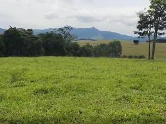 Fazenda / Sítios / Chácaras com 4 quartos à venda em Carmo De Minas, no bairro Centro