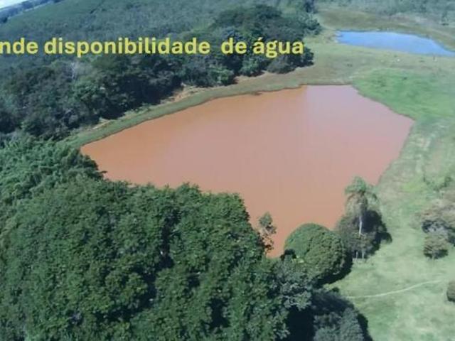 Fazenda / Sítios / Chácaras com 4 quartos à venda em Cristais, no bairro Zona Rural