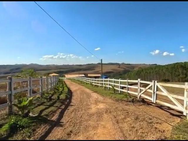 Fazenda / Sítios / Chácaras com 4 quartos à venda em Barbacena, no bairro Zona Rural