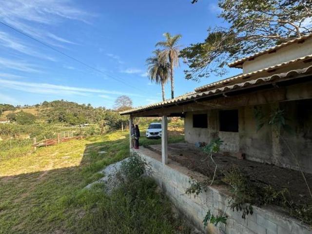 Fazenda / Sítios / Chácaras com 4 quartos à venda em Betim, no bairro Parque Ipiranga