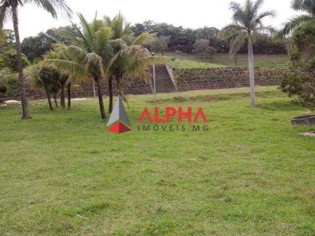 Fazenda / Sítios / Chácaras com 4 quartos à venda em Betim, no bairro Várzea Das Flores