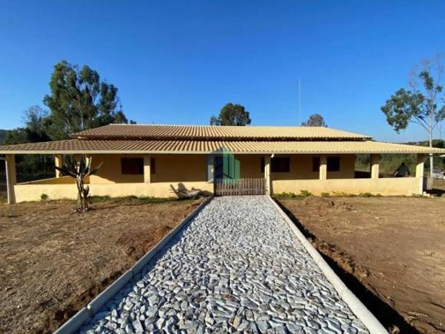 Fazenda / Sítios / Chácaras com 4 quartos à venda em Mateus Leme, no bairro Azurita