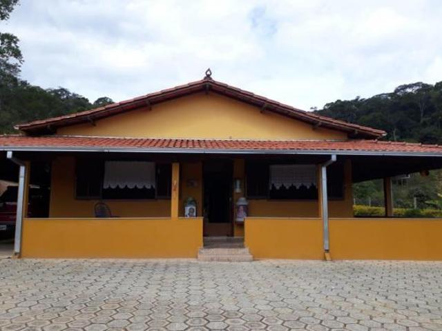 Fazenda / Sítios / Chácaras com 4 quartos à venda em Sabará, no bairro Zona Rural