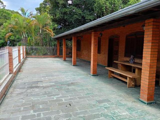 Fazenda / Sítios / Chácaras com 4 quartos à venda em Sabará, no bairro Ravena