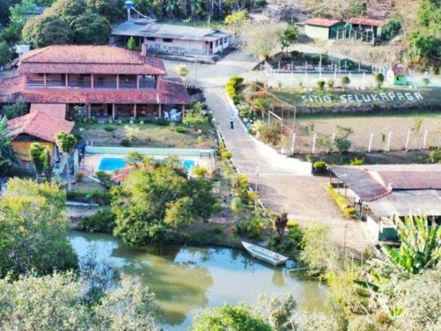 Fazenda / Sítios / Chácaras com 4 quartos à venda em Roças Novas, no bairro Zona Rural