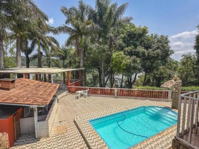 Fazenda / Sítios / Chácaras com 5 quartos à venda em Contagem, no bairro Solar Do Madeira