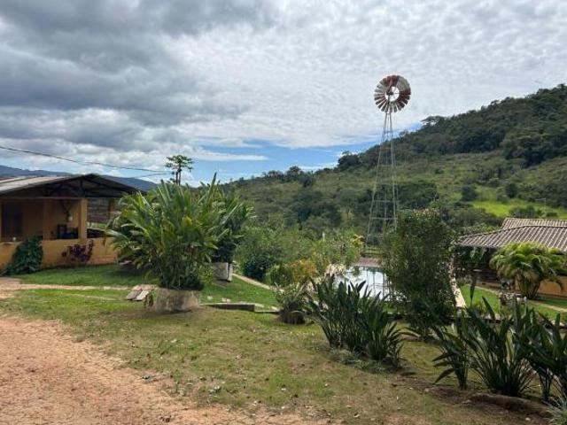 Fazenda / Sítios / Chácaras com 5 quartos à venda em Belo Horizonte, no bairro Centro