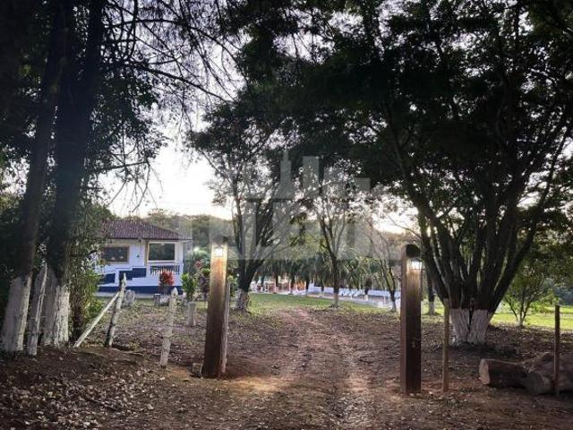 Fazenda / Sítios / Chácaras com 5 quartos à venda em Varginha, no bairro Zona Rural