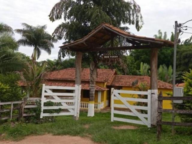 Fazenda / Sítios / Chácaras com 6 quartos à venda em Piracema, no bairro Centro