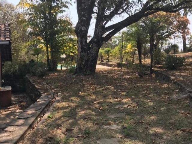 Fazenda / Sítios / Chácaras com 8 quartos à venda em Itabirito, no bairro Macedo