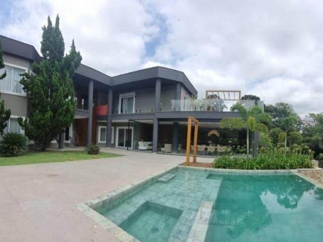 Fazenda Tamboré Residencial 1 Residência Exclusiva e Mobiliada na Fazenda Tamboré – 6 Suítes e Laz
