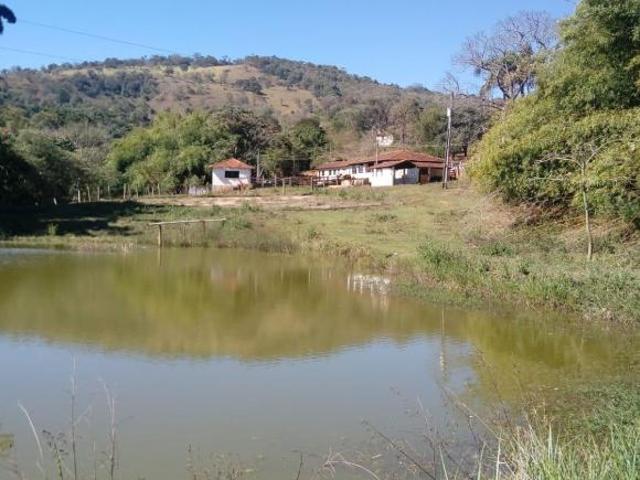 Fazenda de 37 hectares localizada em Itapecerica/MG
