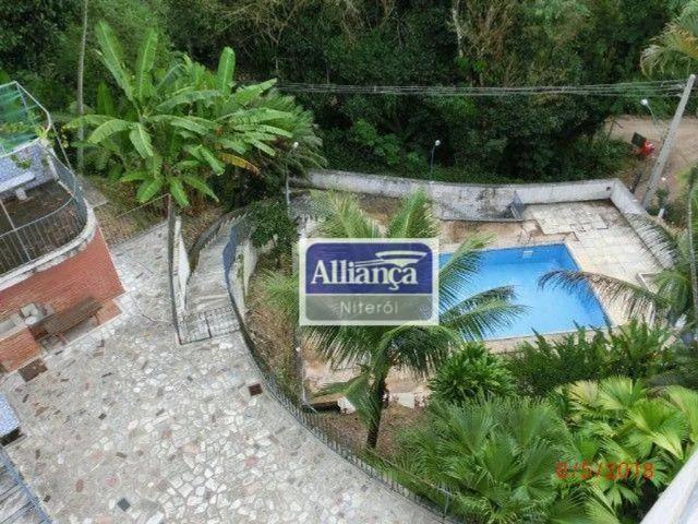 Fazenda/Sítio com 10 Quartos e 5 banheiros à Venda, 500 m² por R$ 1.098.000