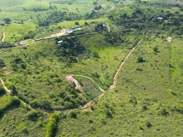 Fazenda/Sítio com 1 Quarto à Venda, 2974 m² por R$ 135.000