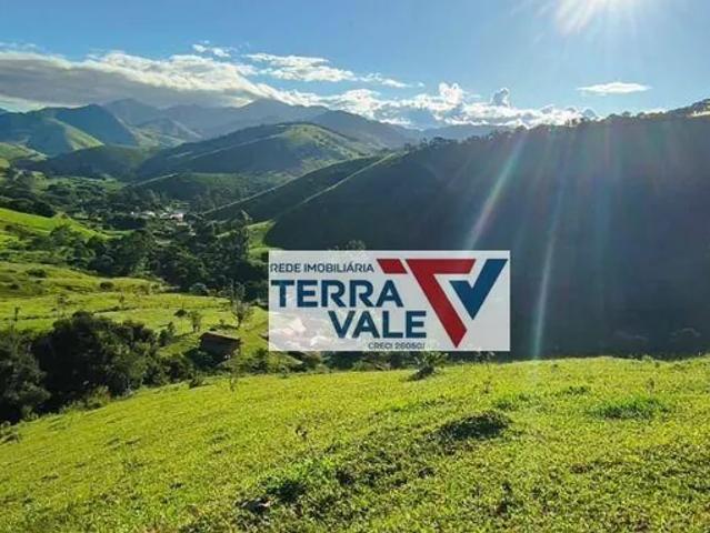 Fazenda/Sítio com 1 Quarto e 1 banheiro à Venda, 70 m² por R$ 470.000