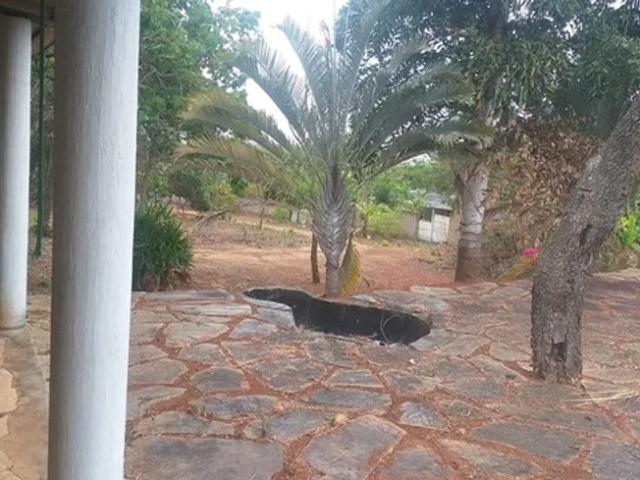 Fazenda/Sítio com 1 Quarto e 2 banheiros à Venda, 180000 m² por R$ 1.200.000