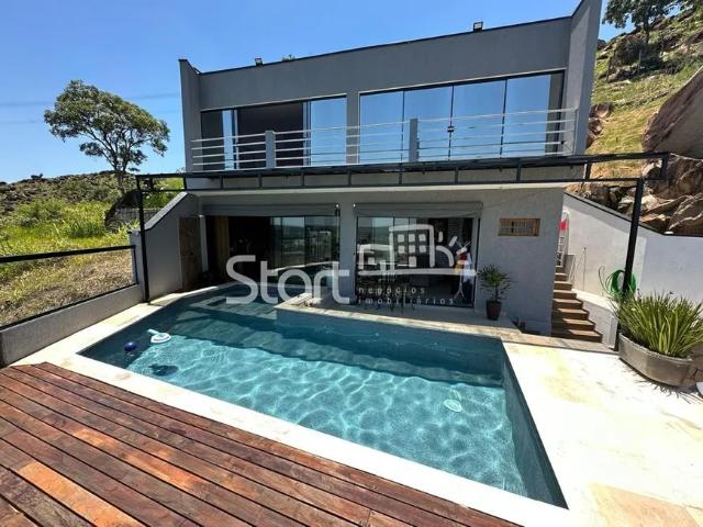 Fazenda/Sítio com 1 Quarto e 2 banheiros à Venda, 220 m² por R$ 899.000