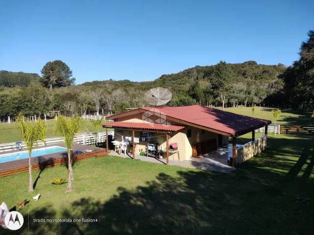 Fazenda/Sítio com 2 Quartos e 1 banheiro à Venda, 1000 m² por R$ 1.950.000