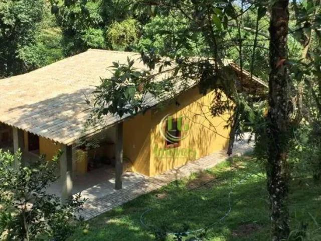 Fazenda/Sítio com 2 Quartos e 1 banheiro à Venda, 118 m² por R$ 1.200.000