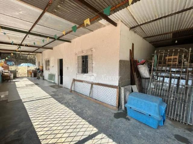 Fazenda/Sítio com 2 Quartos e 1 banheiro à Venda, 180 m² por R$ 360.000