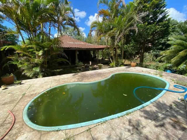 Fazenda/Sítio com 2 Quartos e 1 banheiro à Venda, 2500 m² por R$ 350.000