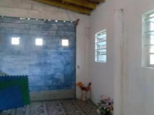 Fazenda/Sítio com 2 Quartos e 2 banheiros à Venda, 115 m² por R$ 139.999