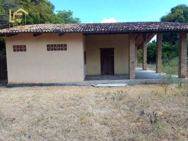 Fazenda/Sítio com 2 Quartos e 2 banheiros à Venda, 121 m² por R$ 350.000