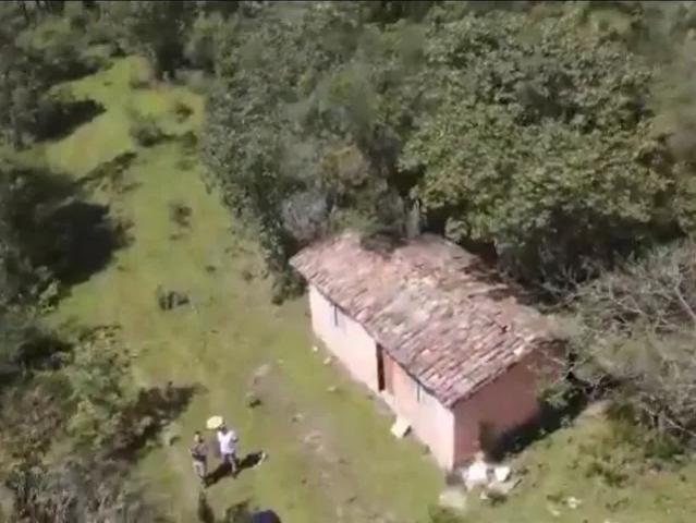 Fazenda/Sítio com 2 Quartos e 2 banheiros à Venda, 20000000 m² por R$ 1.990.000