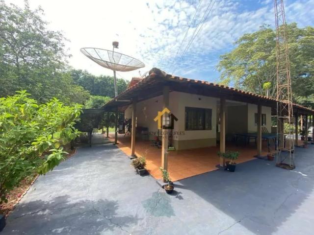 Fazenda/Sítio com 2 Quartos e 2 banheiros à Venda, 96800 m² por R$ 1.400.000