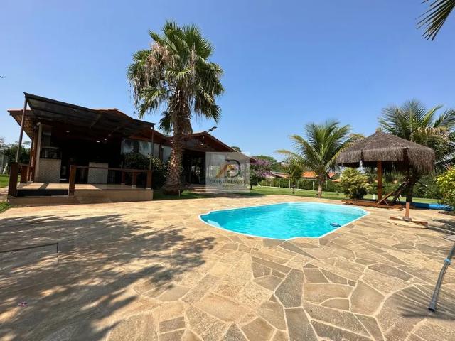 Fazenda/Sítio com 2 Quartos e 3 banheiros à Venda, 2000 m² por R$ 1.100.000