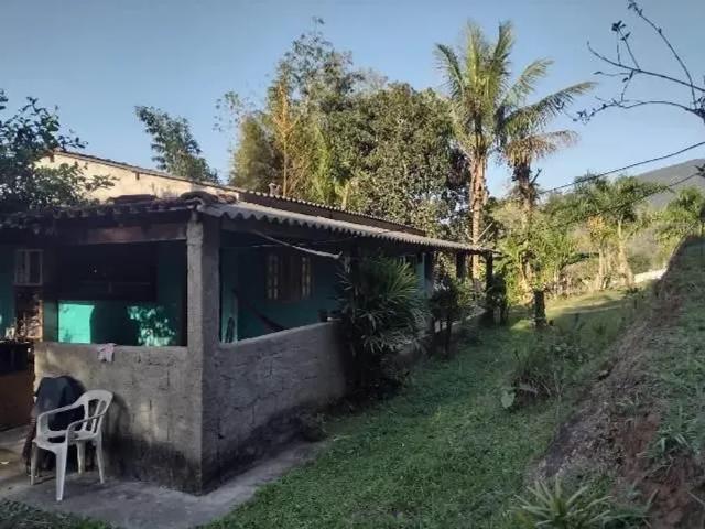 Fazenda/Sítio com 3 Quartos e 1 banheiro à Venda, 4400 m² por R$ 190.000
