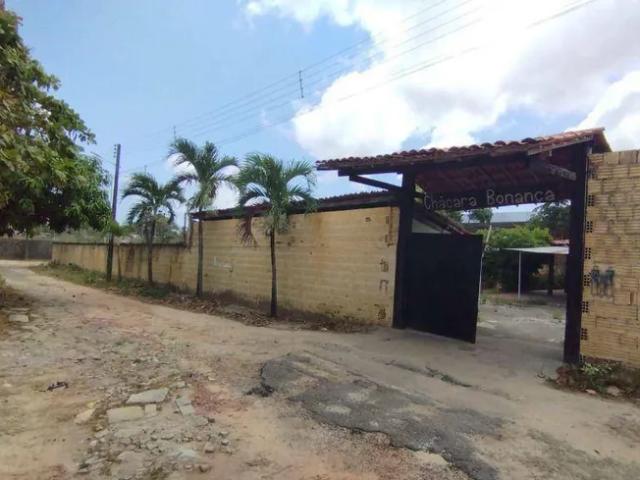 Fazenda/Sítio com 3 Quartos e 2 banheiros à Venda, 110 m² por R$ 350.000