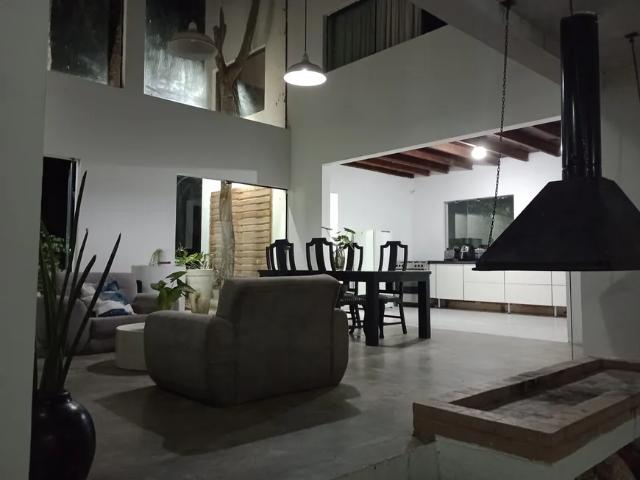 Fazenda/Sítio com 3 Quartos e 2 banheiros à Venda, 1500 m² por R$ 500.000