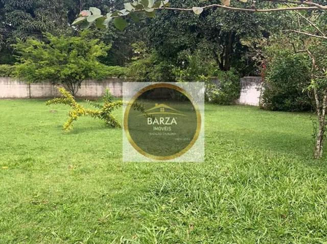 Fazenda/Sítio com 3 Quartos e 2 banheiros à Venda, 200 m² por R$ 500.000