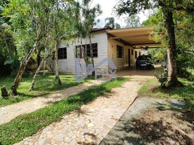 Fazenda/Sítio com 3 Quartos e 2 banheiros à Venda, 2160 m² por R$ 480.000