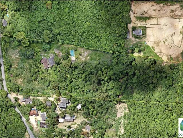 Fazenda/Sítio com 3 Quartos e 2 banheiros à Venda, 31000 m² por R$ 7.688.000
