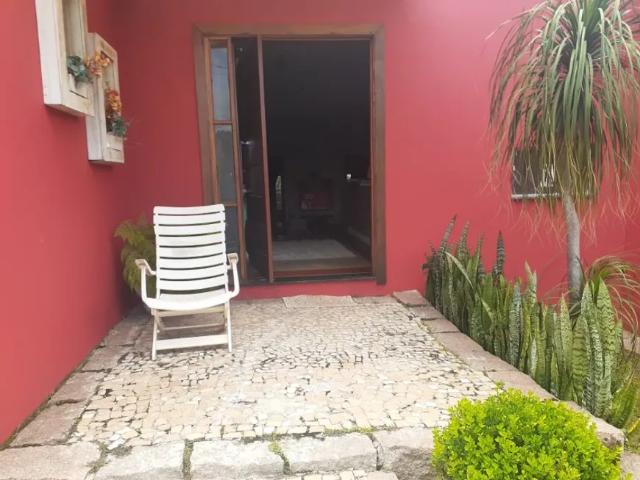 Fazenda/Sítio com 3 Quartos e 2 banheiros à Venda, 348 m² por R$ 1.250.000
