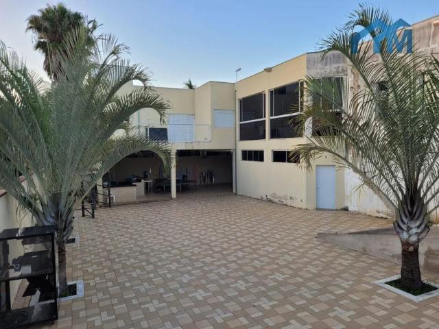 Fazenda/Sítio com 3 Quartos e 2 banheiros à Venda, 380 m² por R$ 1.100.000