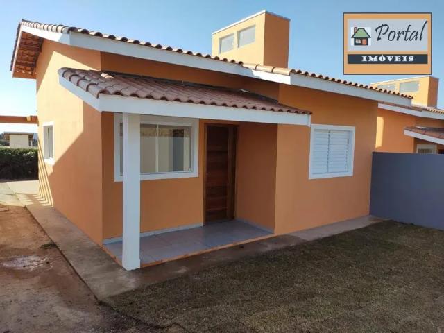 Fazenda/Sítio com 3 Quartos e 2 banheiros à Venda, 72 m² por R$ 359.000