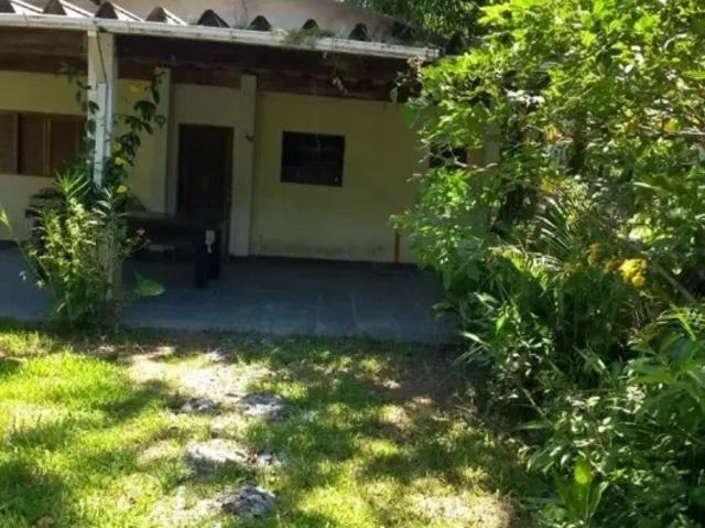 Fazenda/Sítio com 3 Quartos e 2 banheiros à Venda, 80 m² por R$ 180.000