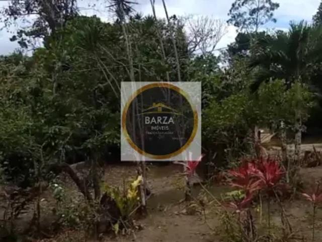 Fazenda/Sítio com 3 Quartos e 3 banheiros à Venda, 160 m² por R$ 360.000
