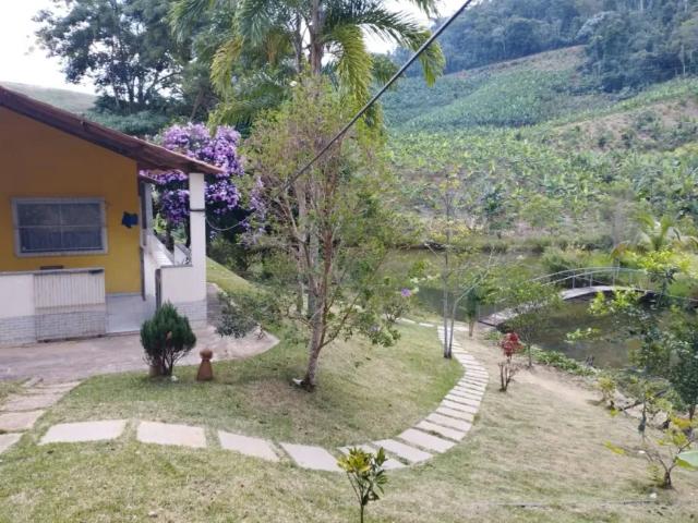 Fazenda/Sítio com 3 Quartos e 3 banheiros à Venda, 3800 m² por R$ 500.000